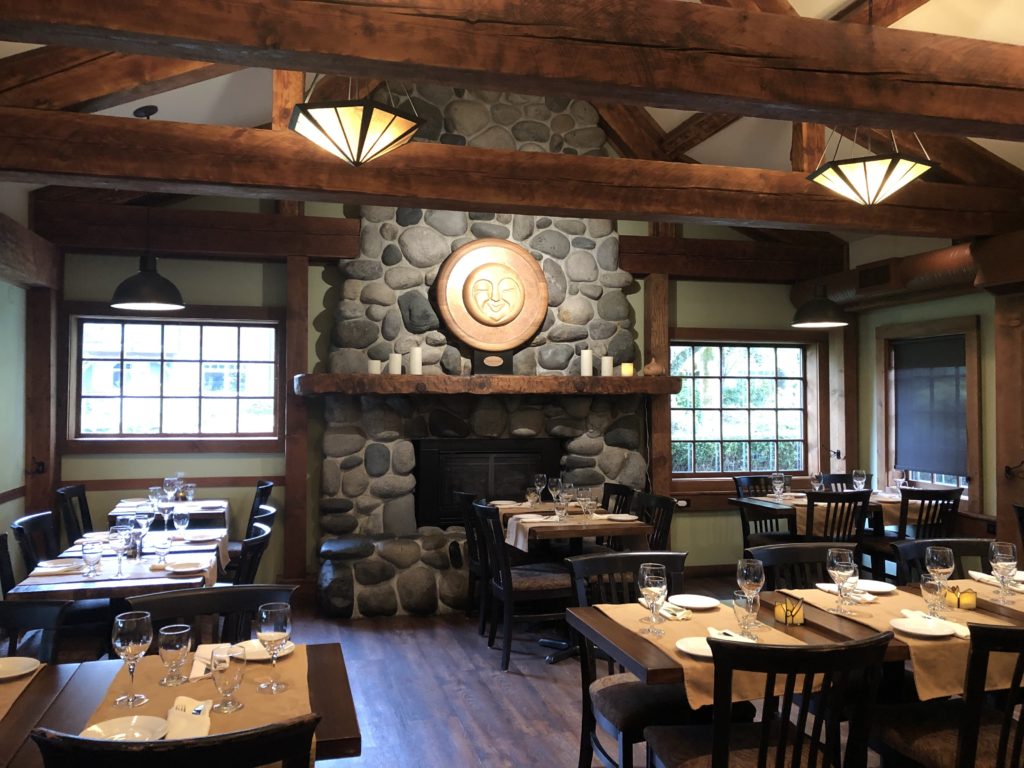 溫哥華島餐廳推薦Comox區域-Locals restaurant | Greta Voyage